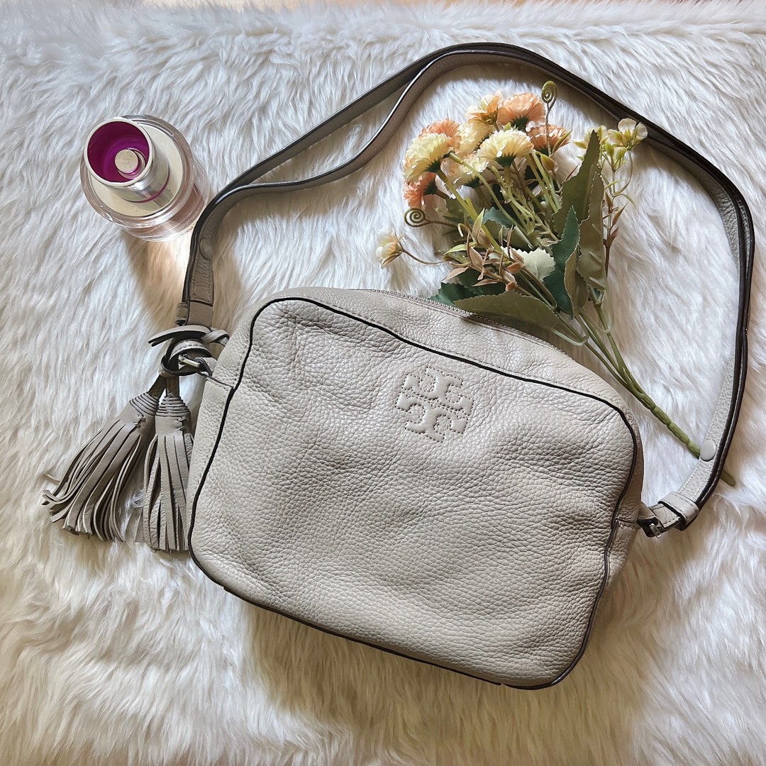 TORY BURCH CAMERA BAG, Luxury, Bags & Wallets on Carousell
