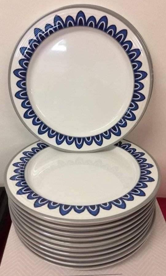 Tupperware Dinner Plates 1 doz, Furniture & Home Living, Kitchenware ...