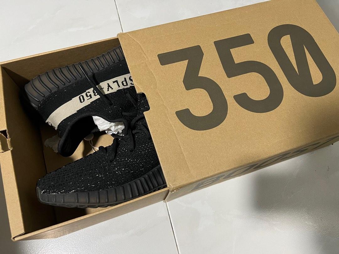 Yeezy Boost 350 V2 'Oreo', Men's Fashion, Footwear, Sneakers on Carousell