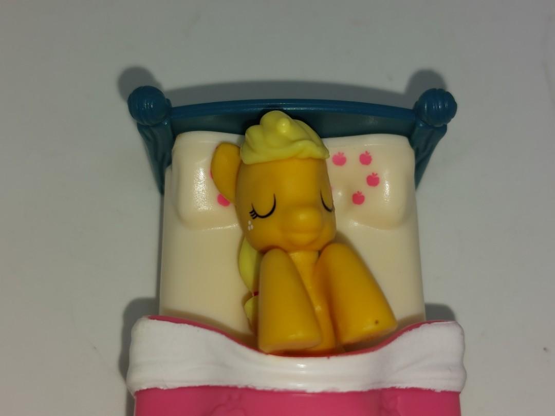 2014 Hasbro My Little Pony Friendship Is Magic Applejack Sleeping In ...