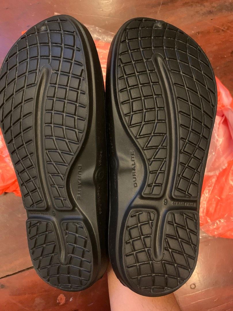 Aesthetic Clogs - Duralite, Men's Fashion, Footwear, Slippers & Slides ...