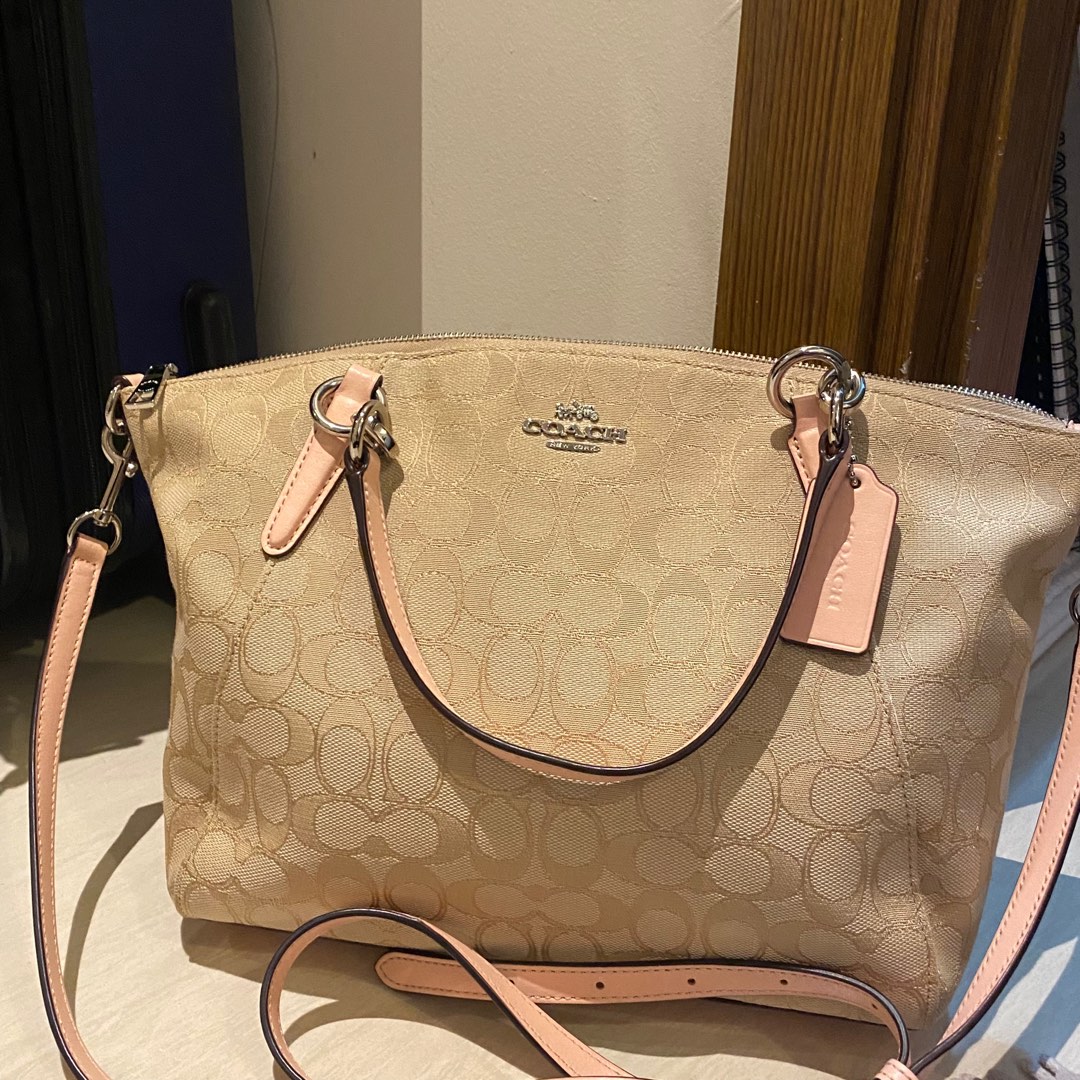 Authentic Coach Bag, Women's Fashion, Bags & Wallets, Purses & Pouches ...