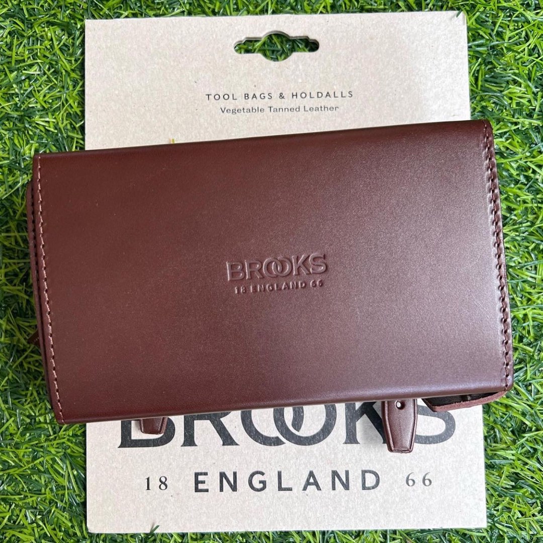 Brooks D Shape Toolbag/Saddlebag . BROWN, Sports Equipment, Bicycles ...