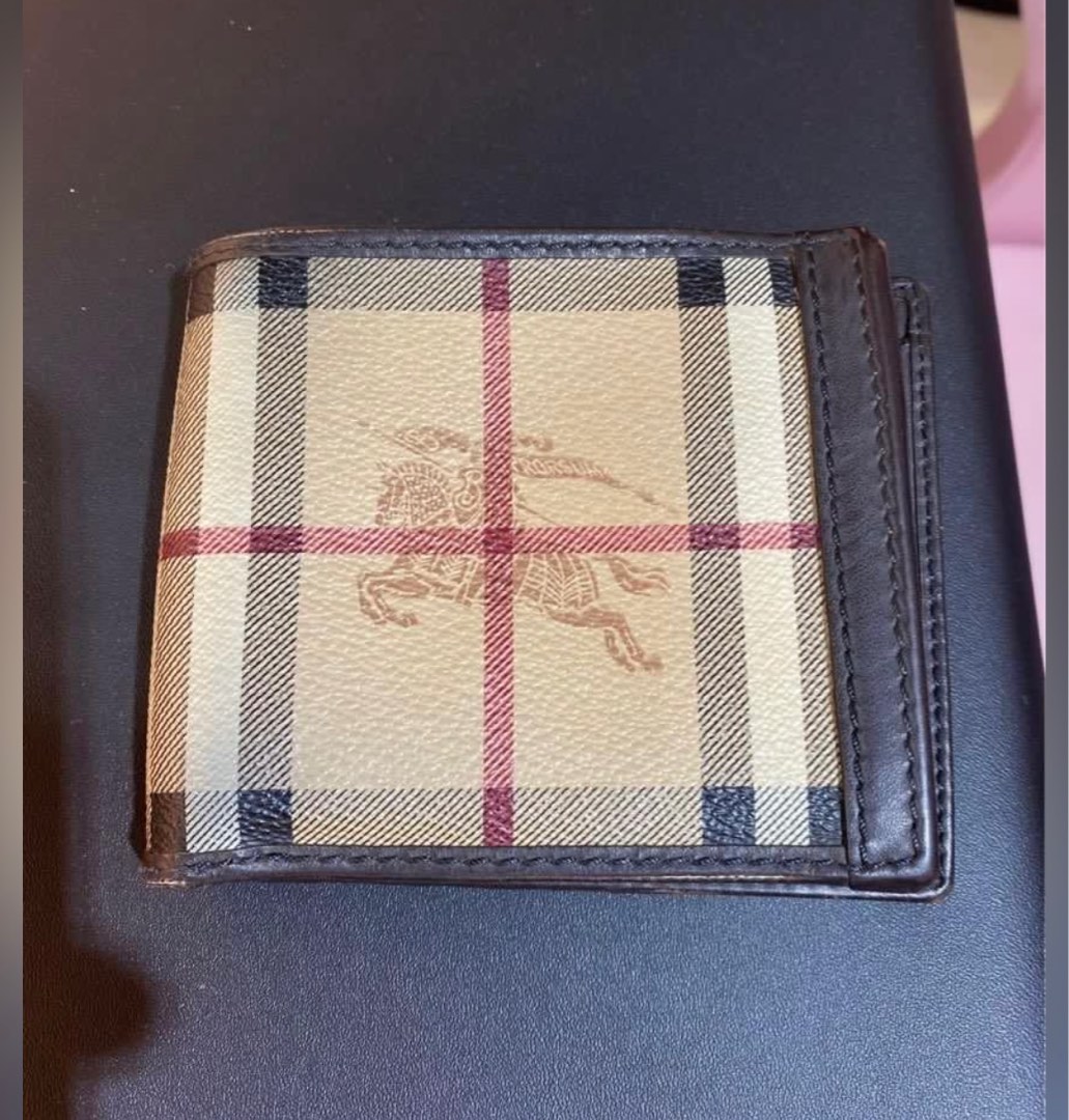 Burberry Wallet, Men's Fashion, Watches & Accessories, Wallets & Card ...