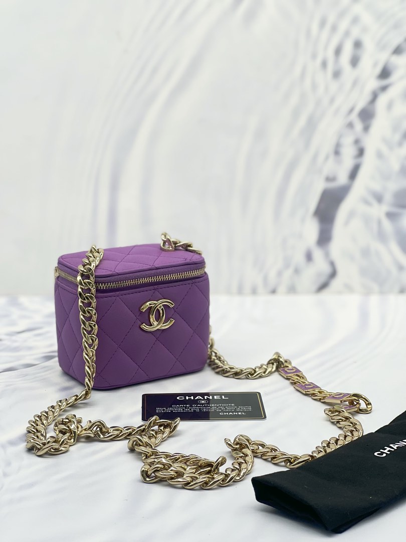 CHANEL MINI VANITY COCO CHAIN, Luxury, Bags & Wallets on Carousell