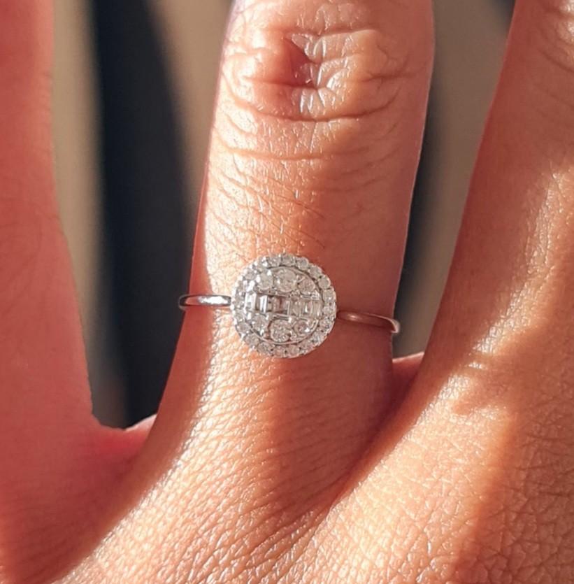 CHIP DIAMOND RING, Women's Fashion, Jewelry & Organizers, Rings on ...