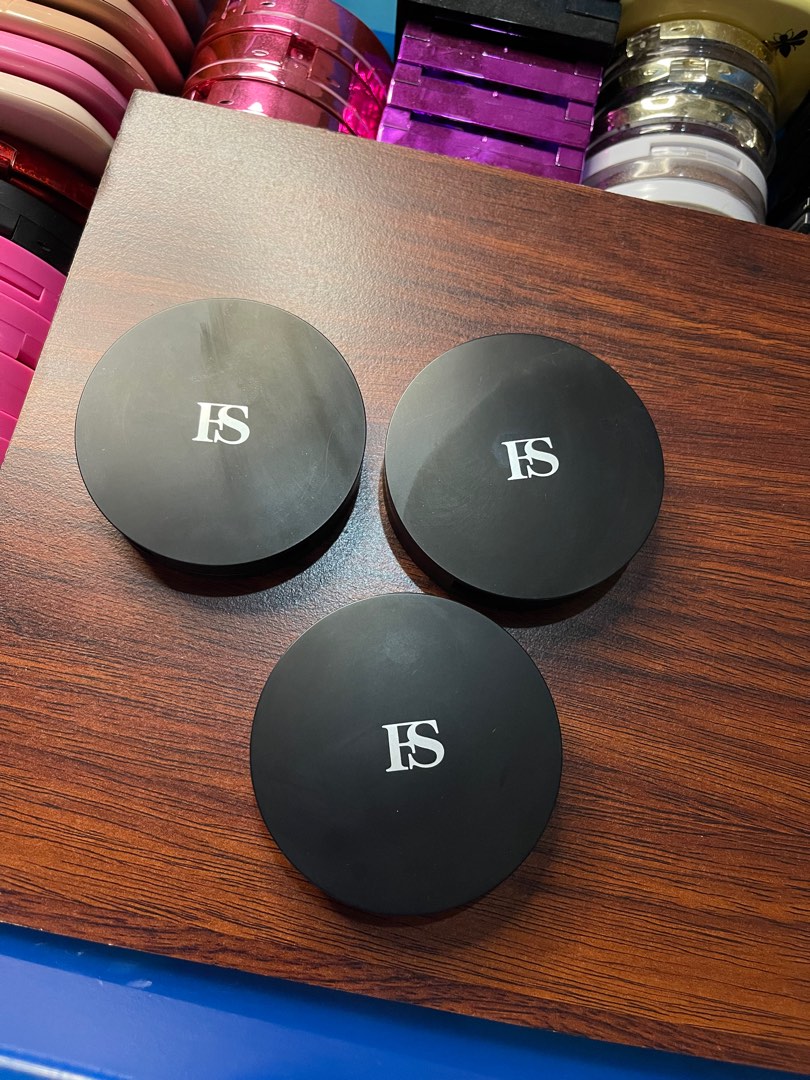 FS Highlighter BUNDLE, Beauty & Personal Care, Face, Makeup on Carousell