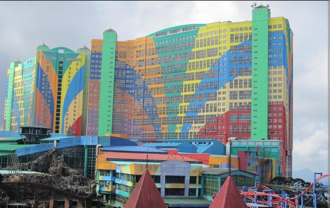Genting Highlands (First World Hotel and many more), Tickets & Vouchers ...