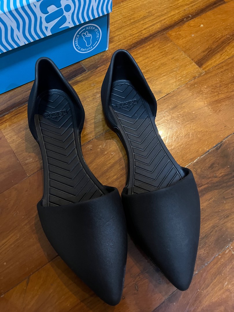 Native brand black shoes size EUR 37, Women's Fashion, Footwear, Flats ...