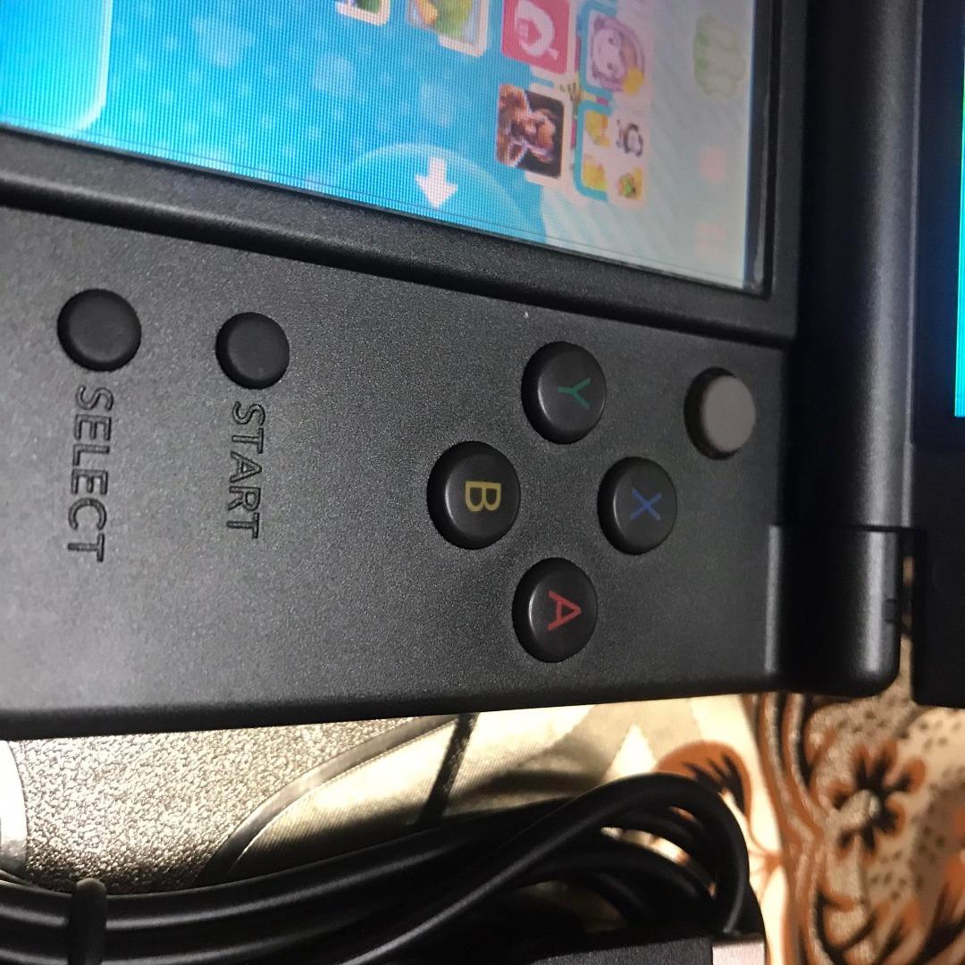 New Nintendo 3ds XL Metallic black + 32gb Memory card with Full of ...