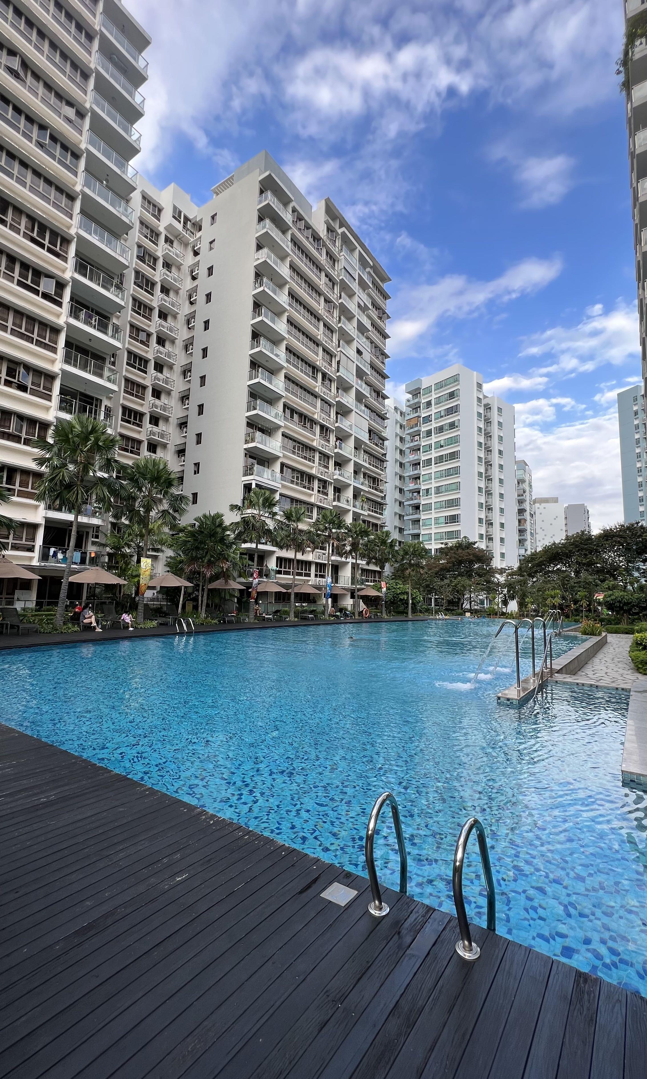 Nice Common room with big Living room & full kitchen at Bedok reservoir ...