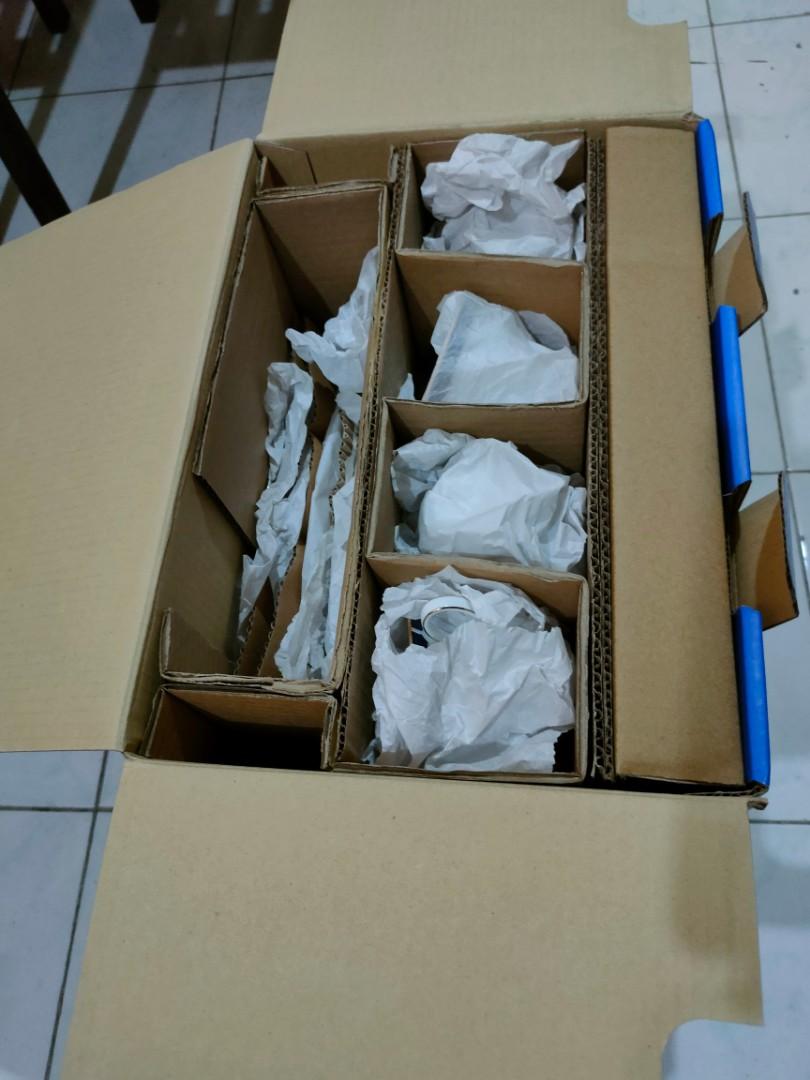 Noritake 20pc Dinner set, Food & Drinks, Packaged & Instant Food on Carousell