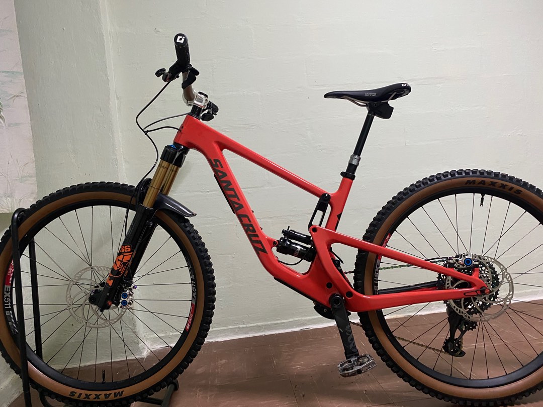 Santa Cruz Hightower CC Frame M, Sports Equipment, Bicycles & Parts ...
