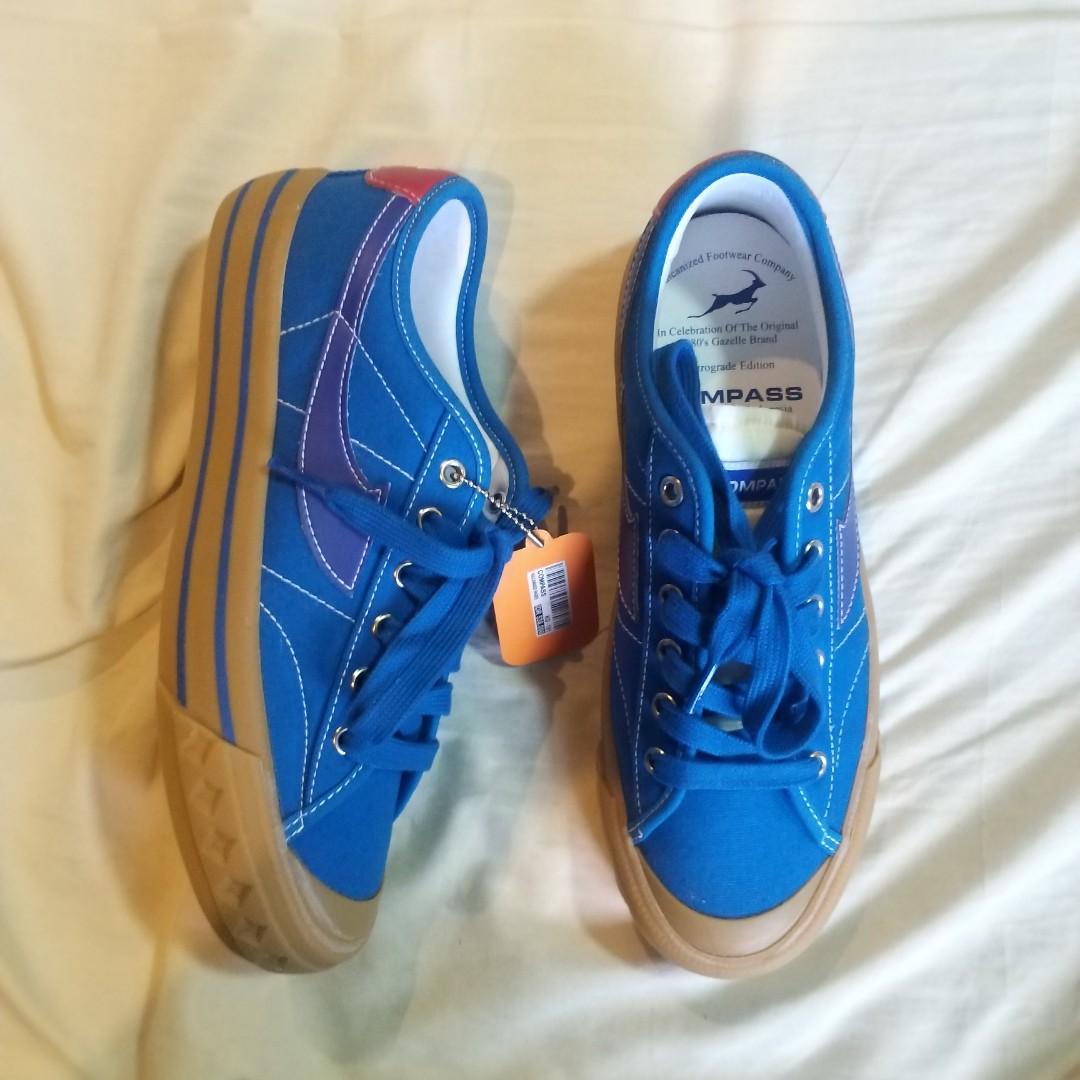(Di bawah Retail) Sepatu Compass Retrograde Low Blue/Gum, Fesyen Pria ...