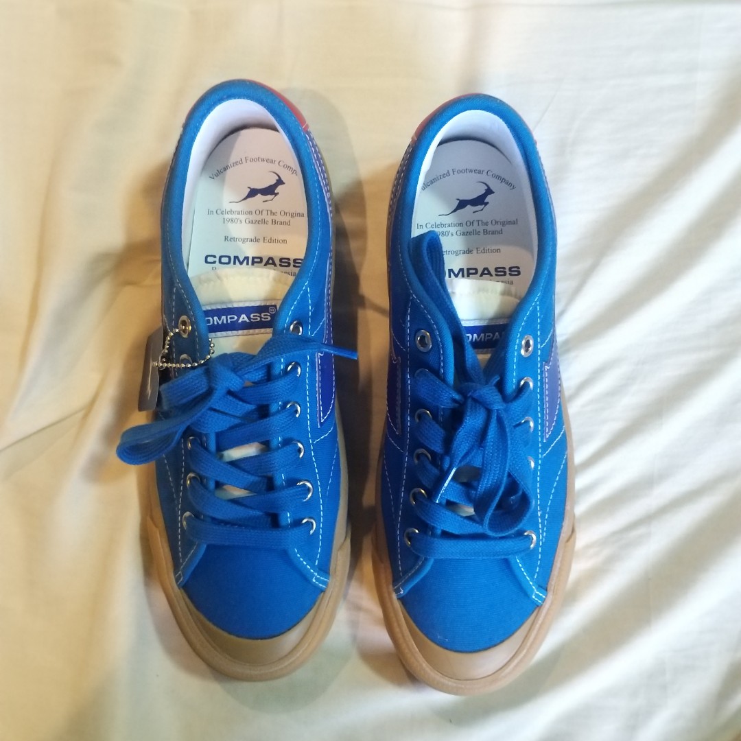 (Di bawah Retail) Sepatu Compass Retrograde Low Blue/Gum, Fesyen Pria ...