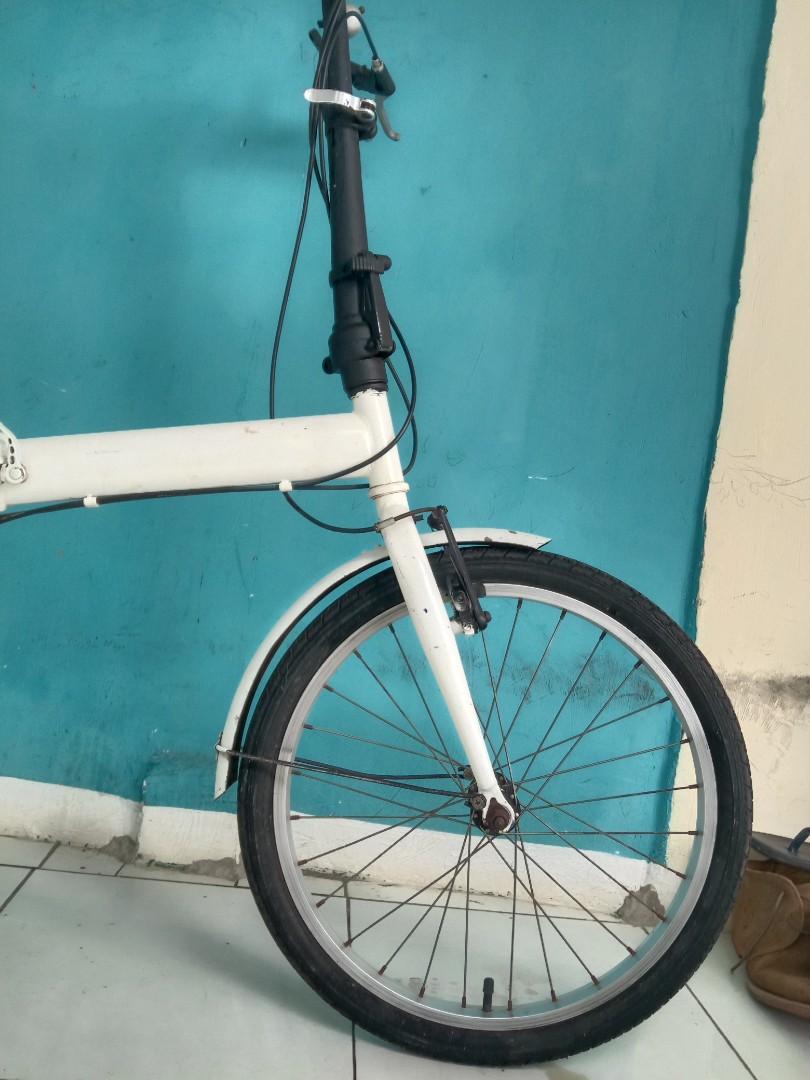 SEPEDA LIPAT WARNA PUTIH, Olah Raga, Sepeda di Carousell
