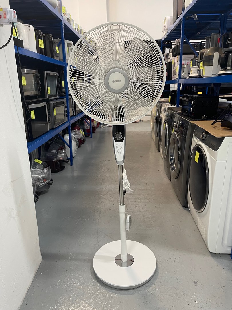 SONA SFDC1183 16IN DC MOTOR REMOTE STAND FAN Condition 8/10 $70 ...