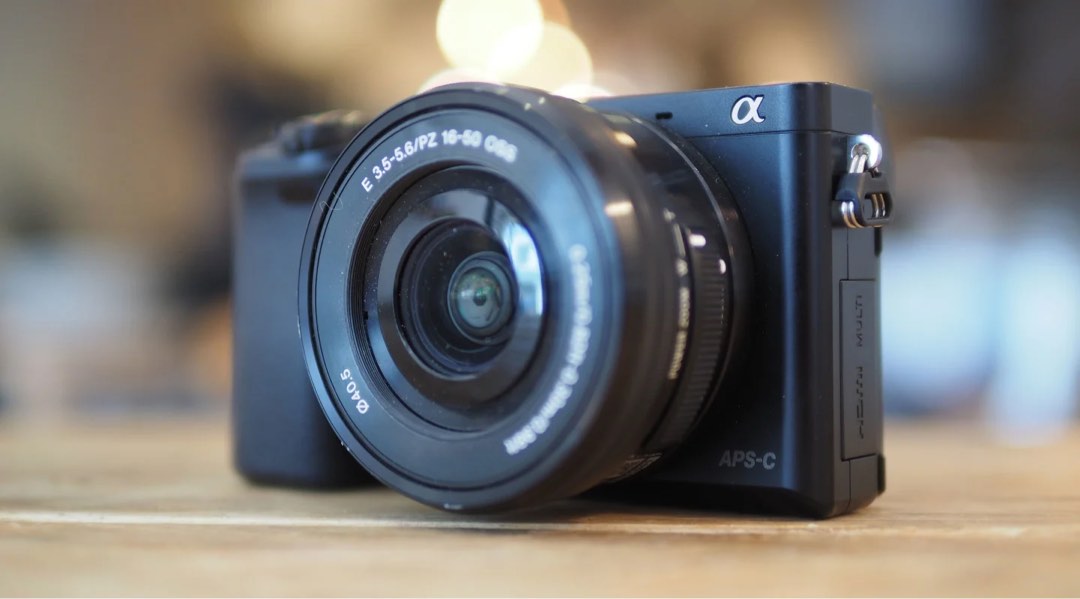 Sony A6000 + 16-50mm kit lens, Photography, Cameras on Carousell