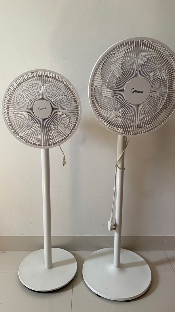 Standing Fan, TV & Home Appliances, Air Conditioners & Heating on Carousell