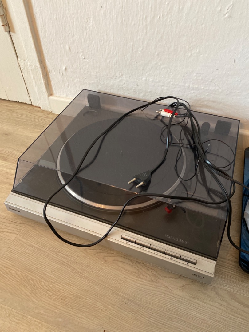Telefunken HS800 Turntable Player, Hobbies & Toys, Music & Media ...
