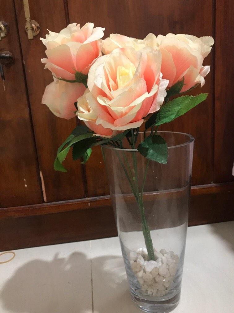 vas bunga dan bunga nya, Perabotan Rumah di Carousell