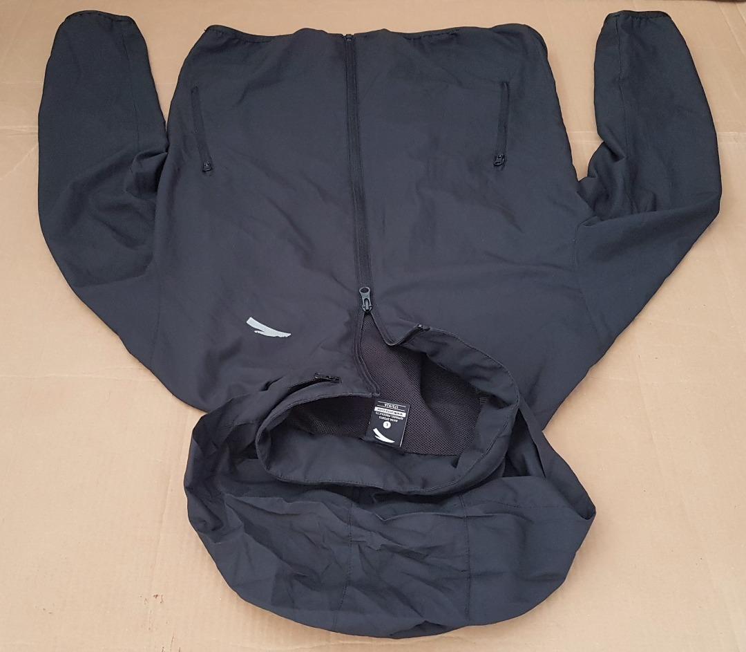 Versatile Anta Sports Jacket, Black Hoody Jacket, Foldable Hoody ...