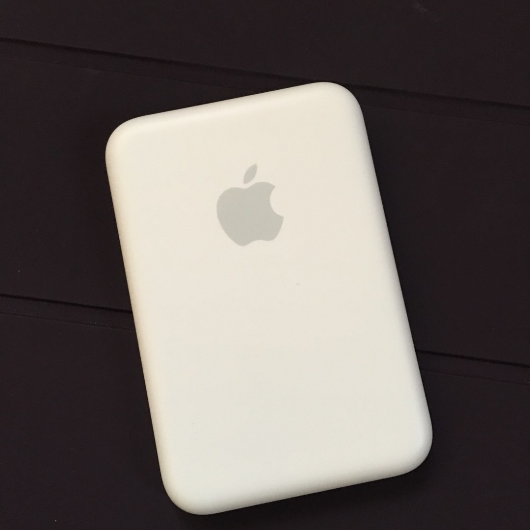 Apple MagSafe Battery Pack, Mobile Phones & Gadgets, Mobile & Gadget ...
