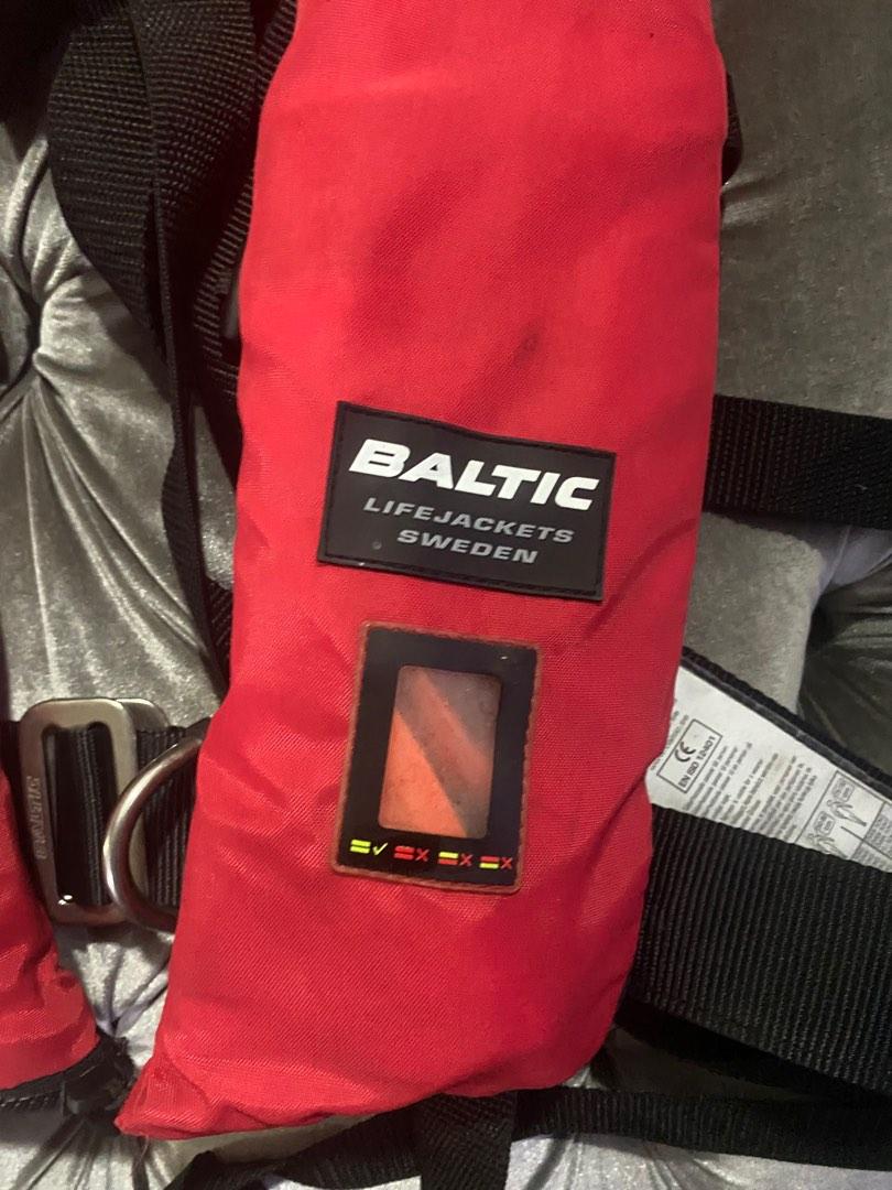 Baltic lifejacket Sweden, Sports Equipment, Sports & Games, Water ...