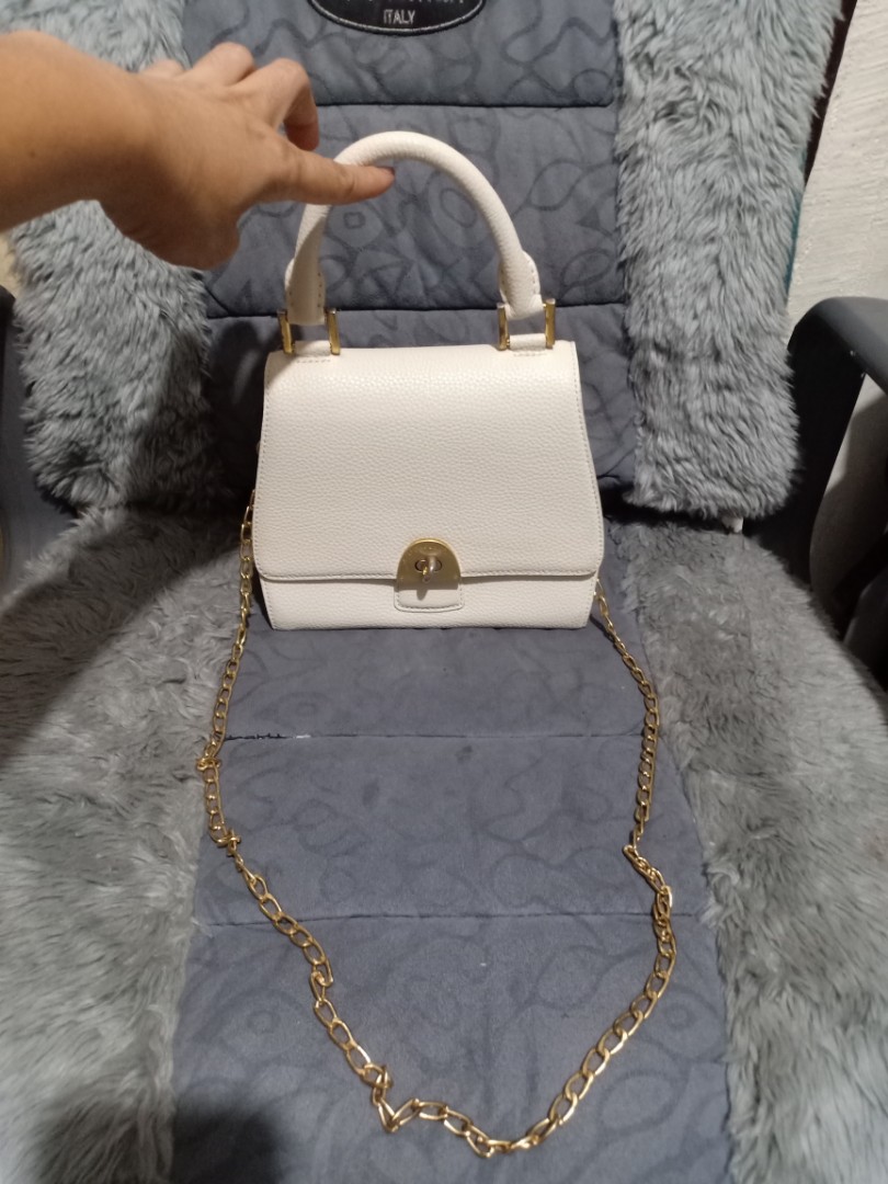 carlyn, Women's Fashion, Bags & Wallets, Cross-body Bags on Carousell