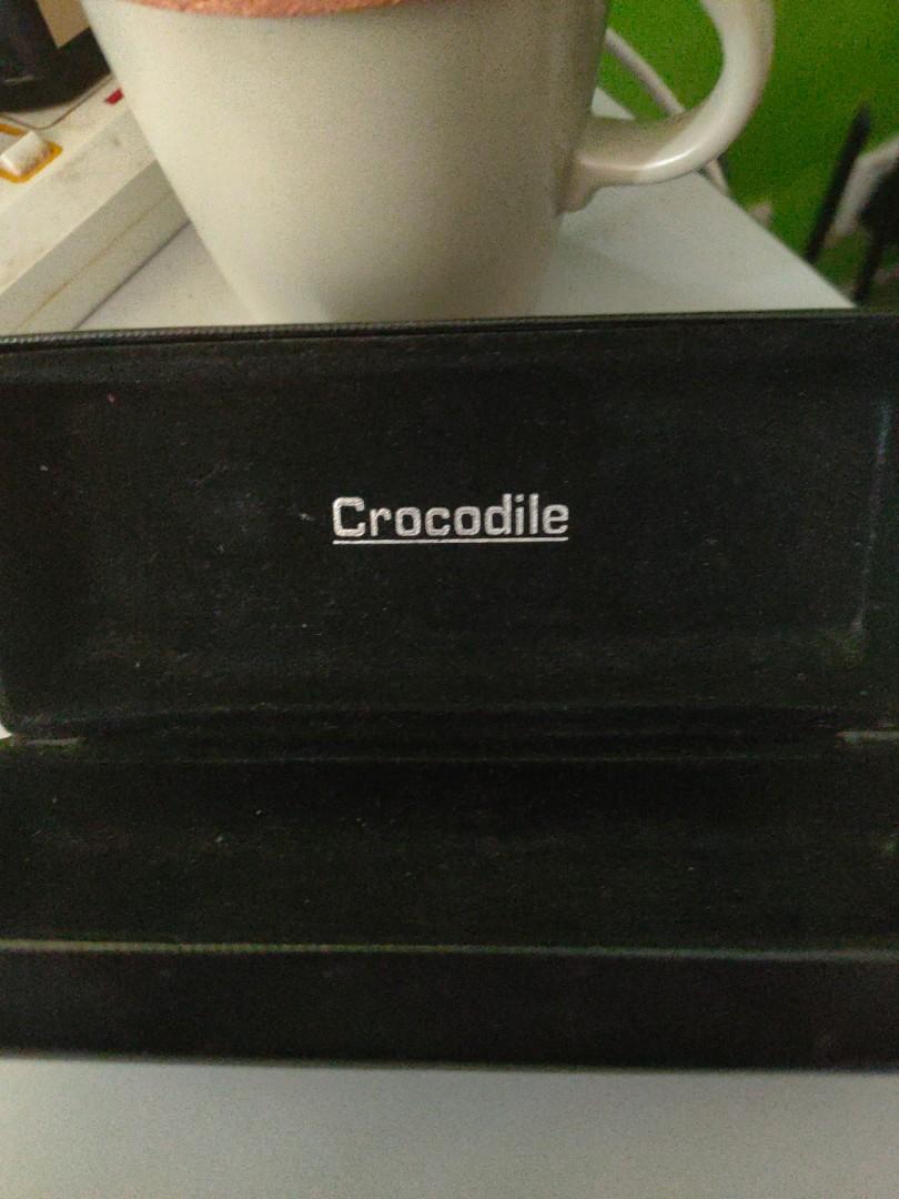 Crocodile casing box, Men's Fashion, Watches & Accessories, Accessory ...