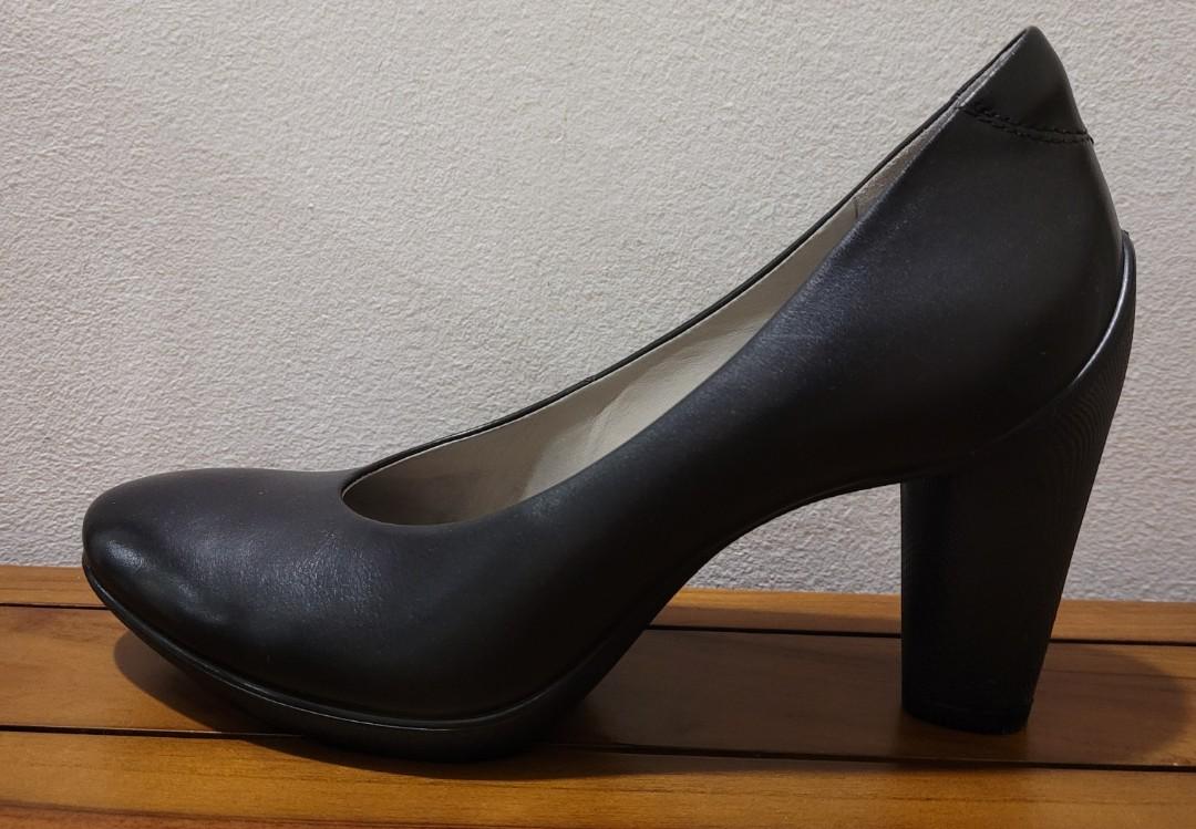 ECCO black high heels, Women's Fashion, Footwear, Heels on Carousell