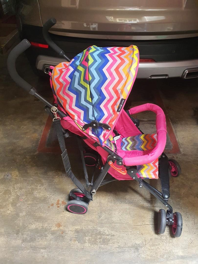 Giant carrier stroller, Babies & Kids, Going Out, Strollers on Carousell