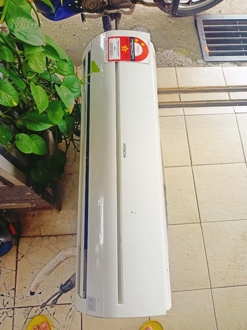 Hitachi aircond 1.0hp, TV & Home Appliances, Air Conditioners & Heating ...