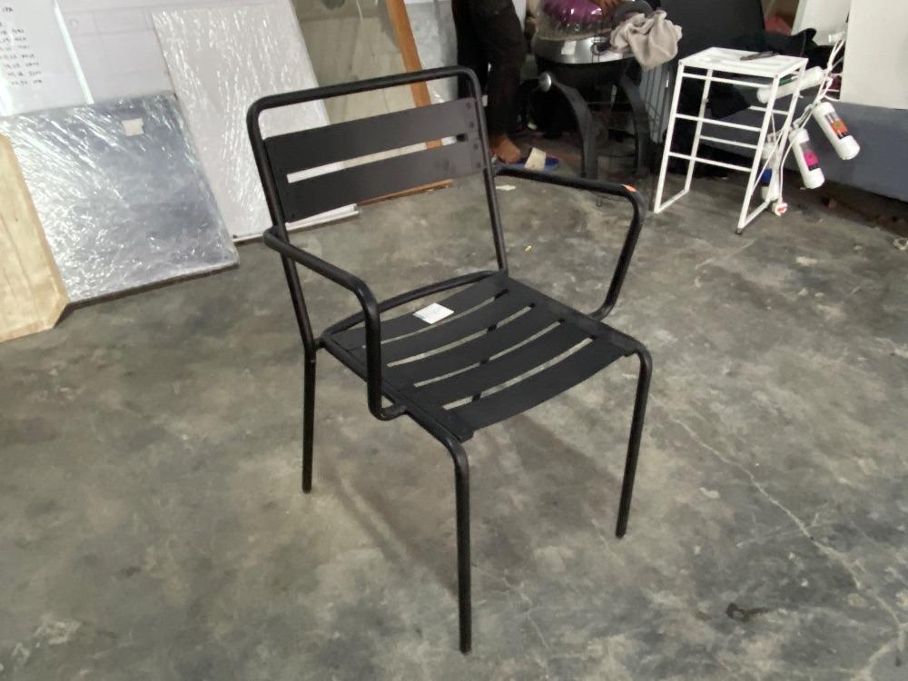 Inicio Solid Metal Chair Black Colour / Inicio Kerusi Logam Pepejal ...