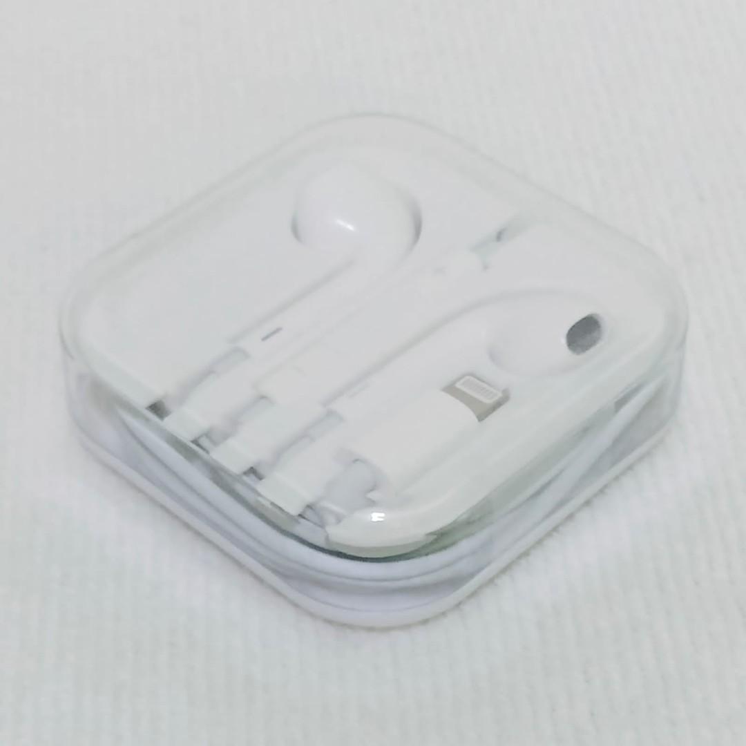 Lightning Headset, Audio, Earphones on Carousell