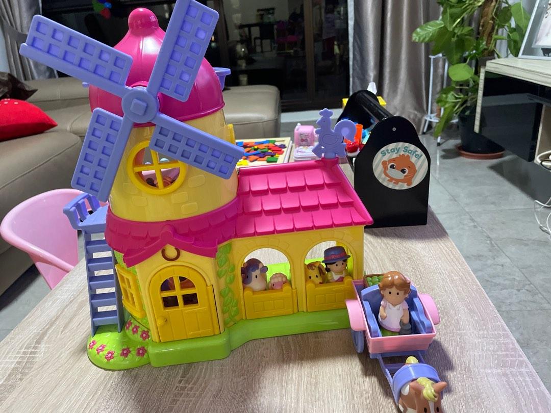 Pretend play farm house, Hobbies & Toys, Toys & Games on Carousell