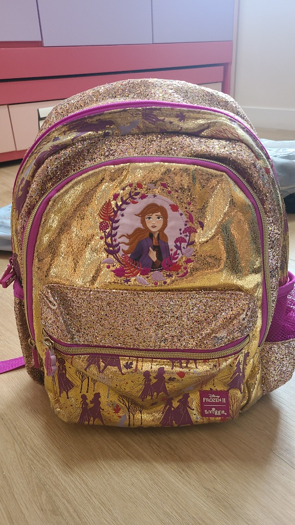 Smiggle FROZEN Anna 閃閃背包, 兒童＆孕婦用品, 嬰兒及小童流行時尚 - Carousell