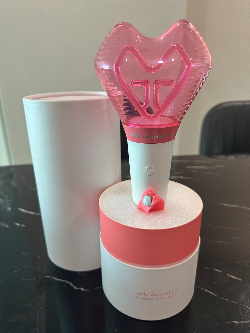 Snsd lightstick, Hobbies & Toys, Memorabilia & Collectibles, K-Wave on ...