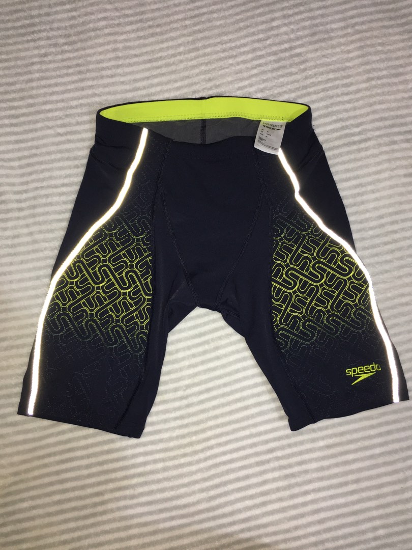 Speedo Trunks, Men's Fashion, Activewear on Carousell