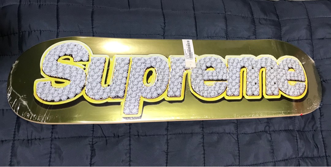 Supreme BLING Boxlogo Skateboard, Men's Fashion, Activewear on Carousell