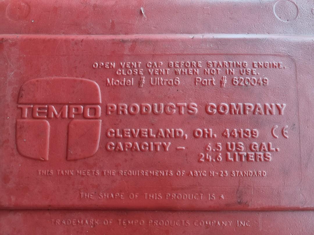 Tempo Outboard Fuel Tank 24.6L 6.5 Gal with Yamaha Connector, Sports ...