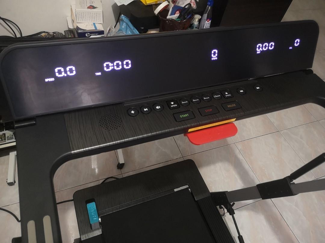 Trax Ultra Slim Runner Foldable Treadmill with Free AVR, Sports ...