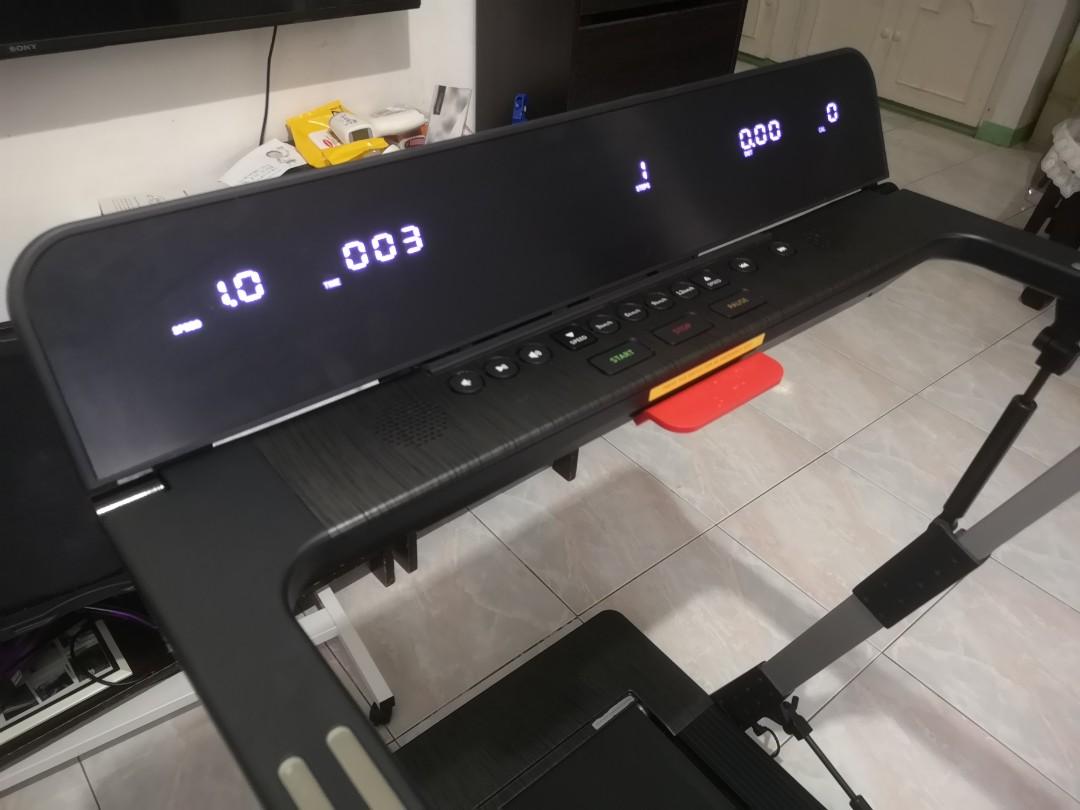 Trax Ultra Slim Runner Foldable Treadmill with Free AVR, Sports ...