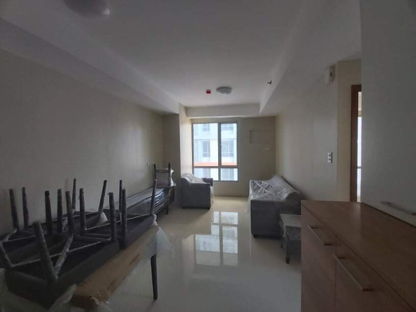 1 bedroom unit 31 sqm Sunshine 100 Tower 2 in pioneer Mandaluyong near ...