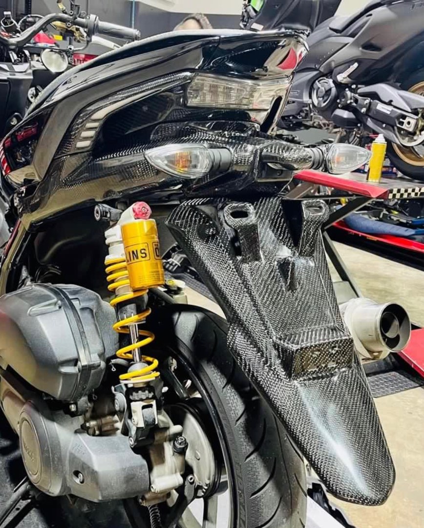 Aerox v1 / aerox v2 rear full set up carbon Kevlar., Motorcycles ...