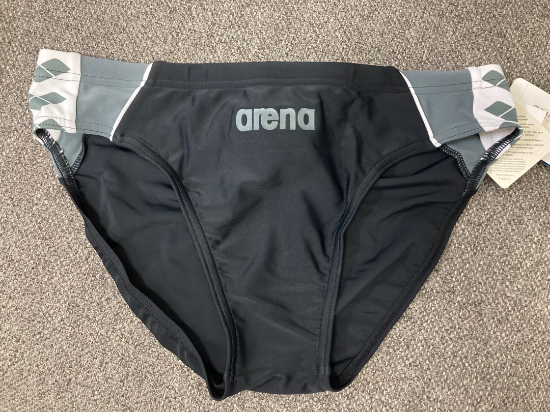 Arena Trunks, Men's Fashion, Activewear on Carousell