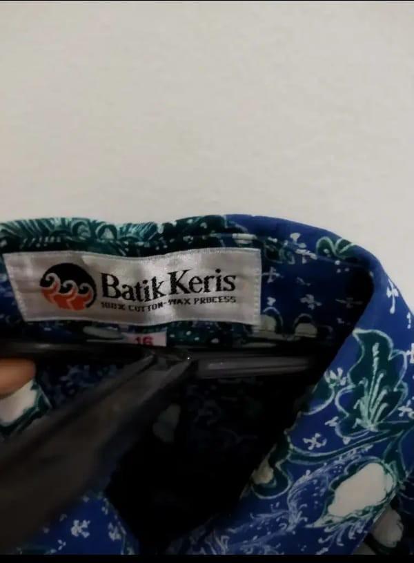 Batik keris pria, Fesyen Pria, Pakaian , Atasan di Carousell Batik keris pria, Fesyen Pria, Pakaian , Atasan di Carousell