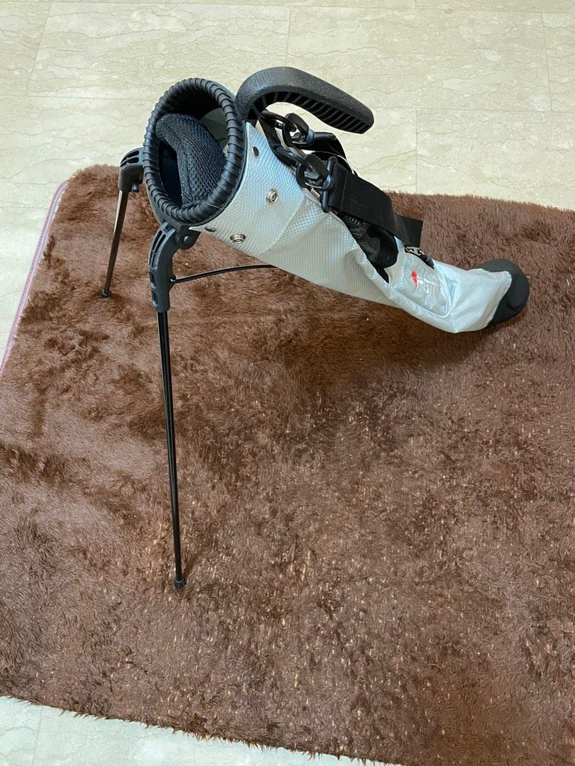 Brand new Mini Golf stand bag, Sports Equipment, Sports & Games, Golf ...