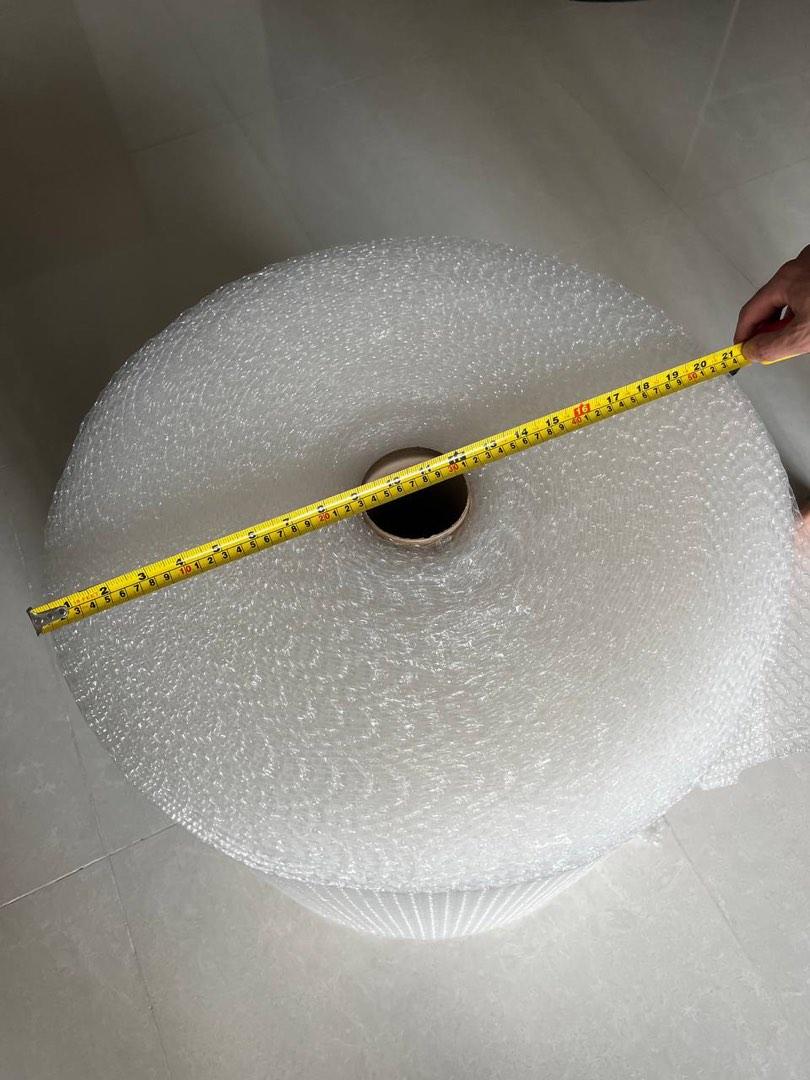 Bubble wrap with FREE sponge fillers, Hobbies & Toys, Stationery ...
