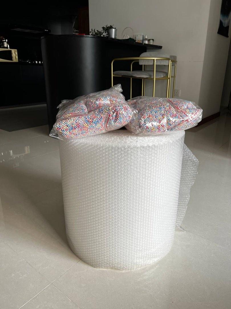 Bubble wrap with FREE sponge fillers, Hobbies & Toys, Stationery ...